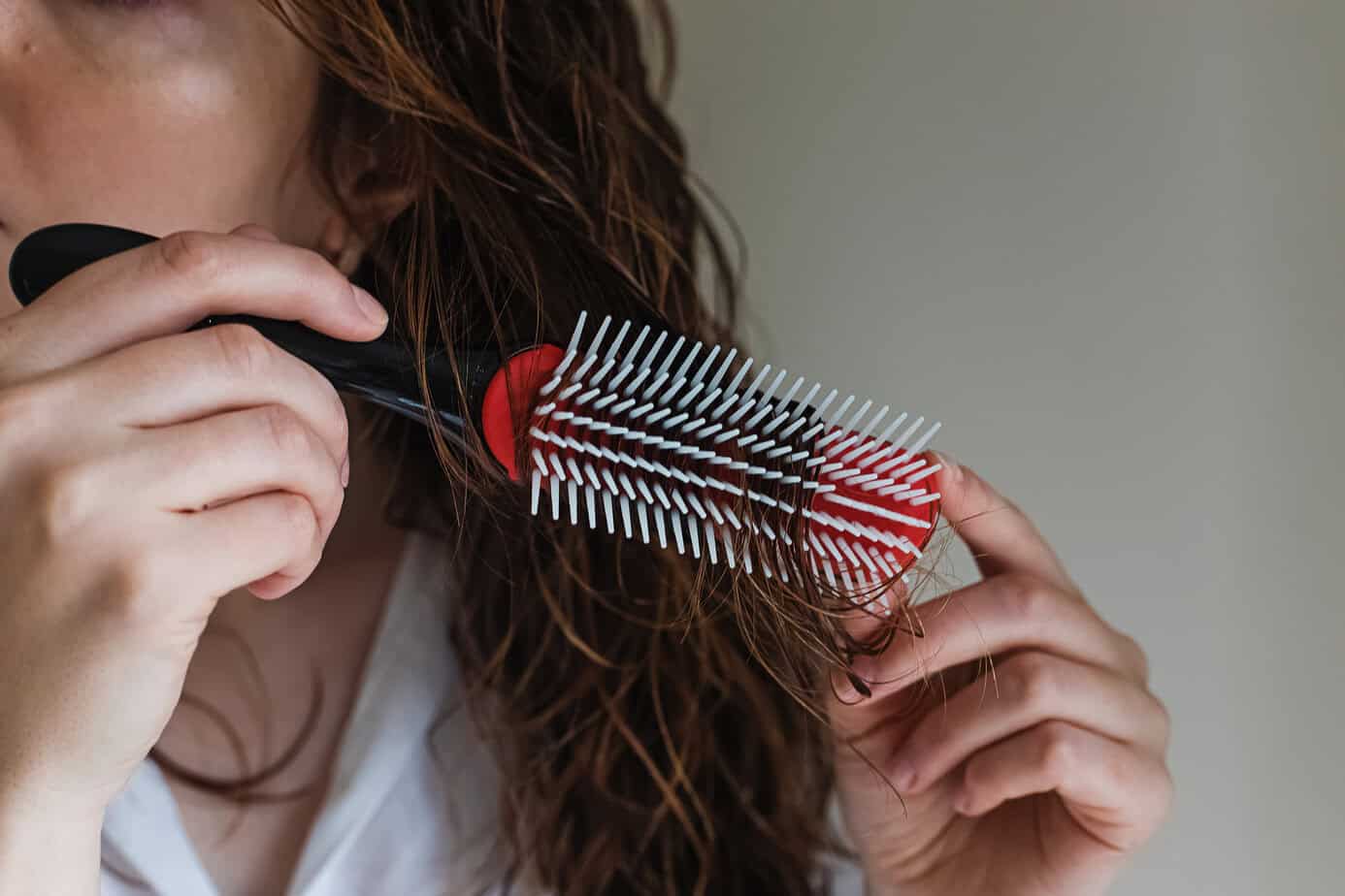 How to Fix Stringy Curly Hair - 9 Must-Try Techniques - The Holistic ...